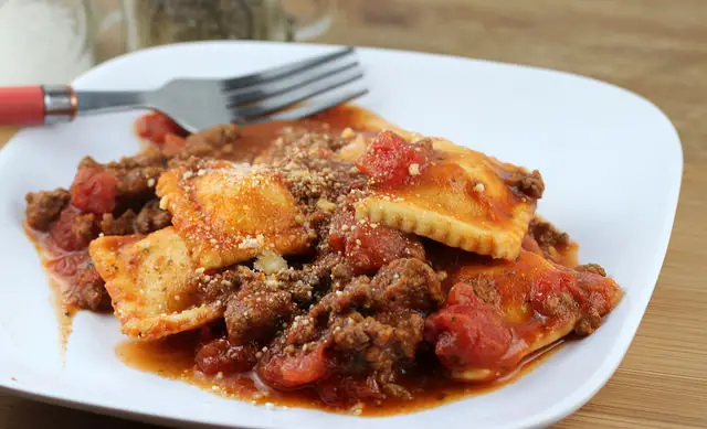 Beef with Cheese Ravioli Recipe - Cully's Kitchen