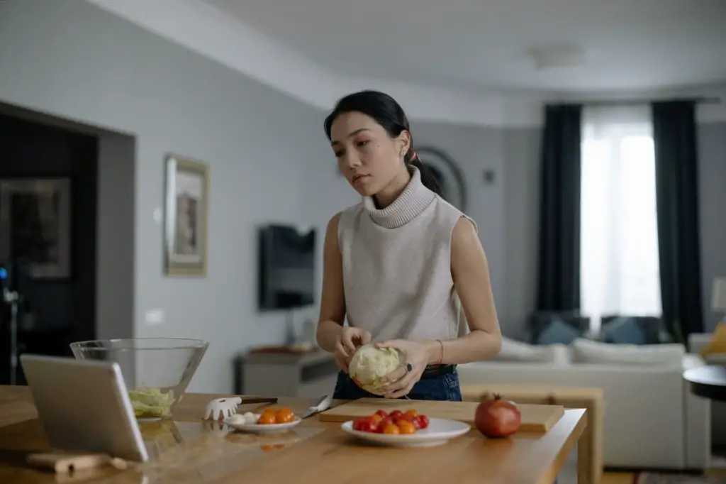 How To Choose The Best Tablet For Cooking? - Cully's Kitchen