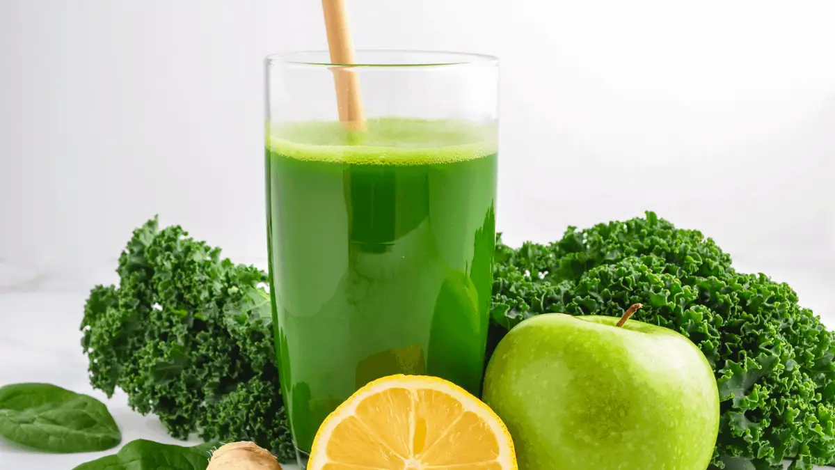 How to Make Detox Green Juice? - Cully's Kitchen