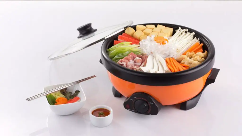 The Best Pot for Cooking in a Dorm - Cully's Kitchen