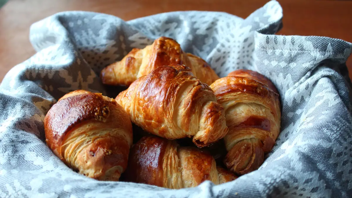 How to Make Croissants? - Cully's Kitchen